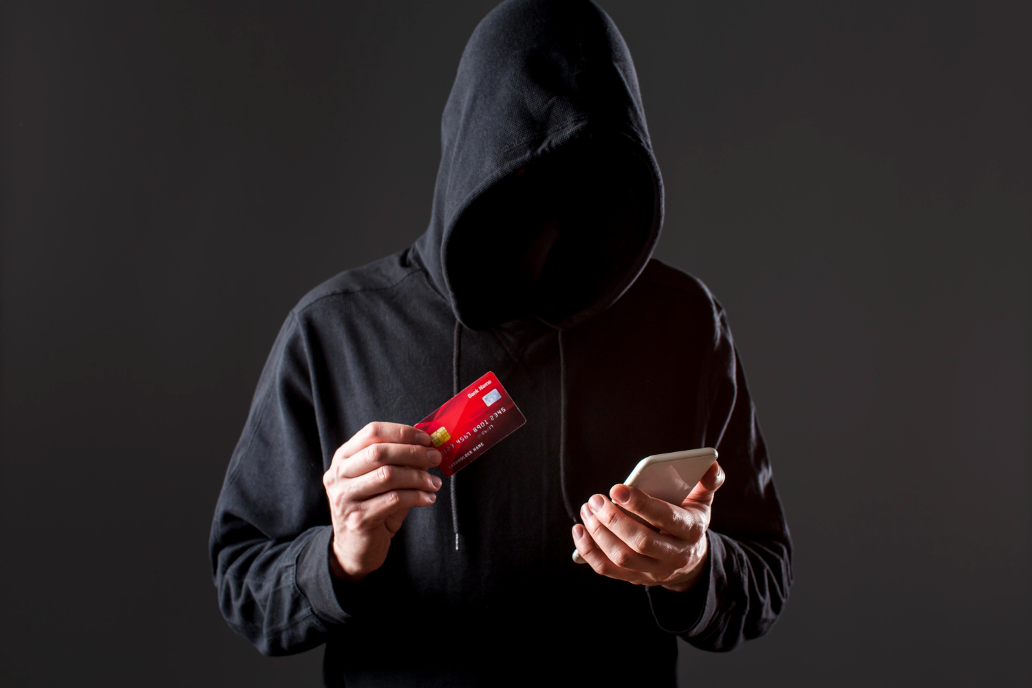 Fraudele financiare: ce trebuie sa stii si cum te protejam - Credius